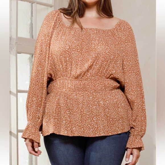 Tops | 16 Womens Caramel Long Sleeve Square Neckline Top | Poshmark